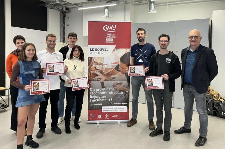 Le Nouvel Atelier : Cérémonie de fin de Promo - Petite République.com