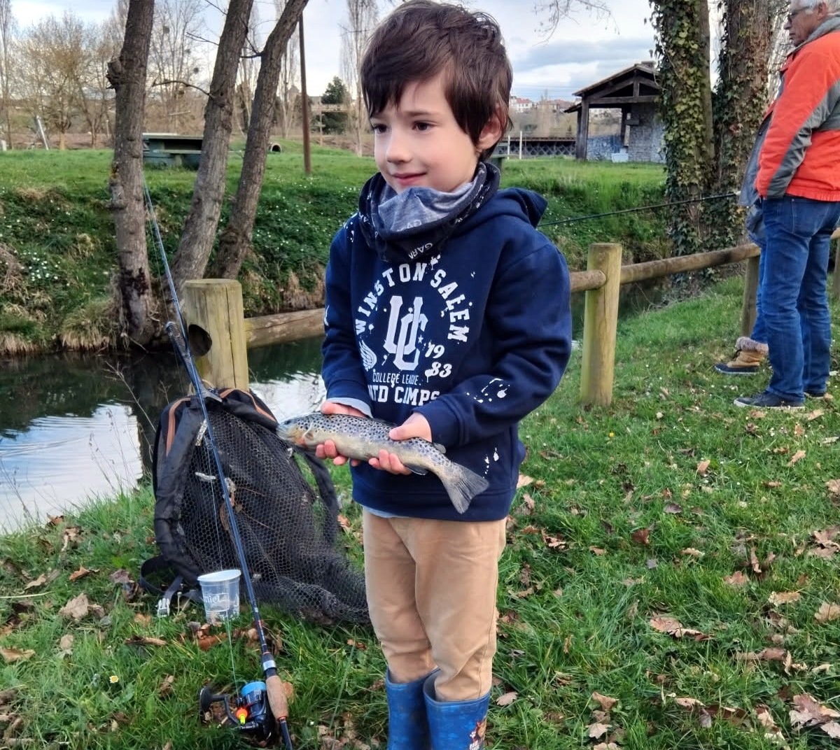 Première de l’année pour l’Atelier Pêche Nature et premier succès !2 ...